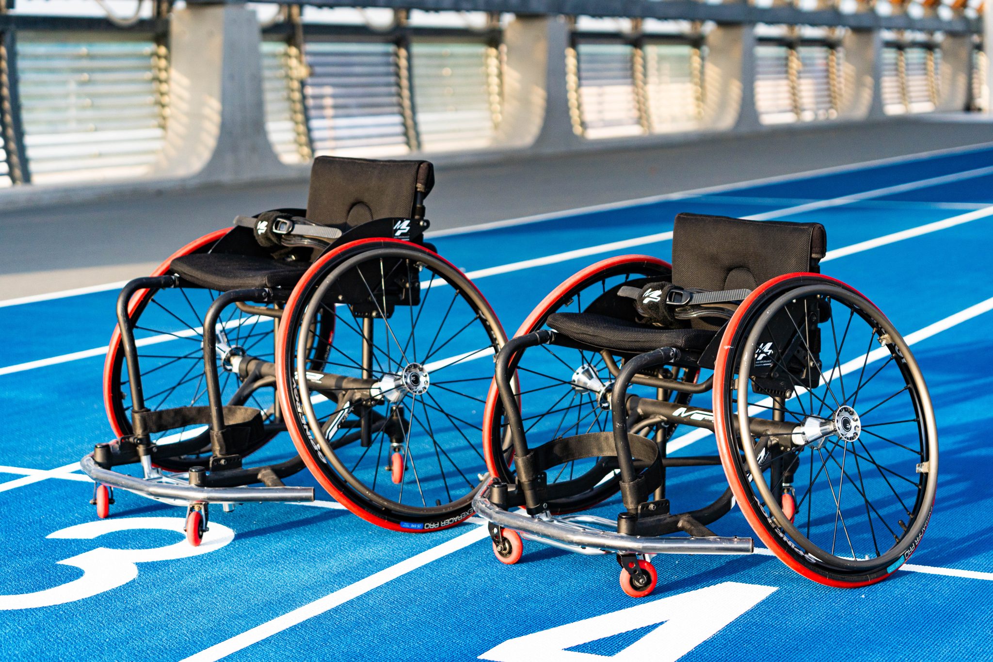 車椅子バスケ車